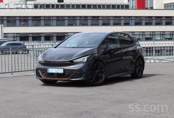 Black Cupra Born 2023 in Riga, with an engine capacity of 0.00 L and mileage of 46 thousand km for 27280 €, photo 3 on AUTOMOTO.COM.LV