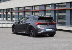 Melns Cupra Born 2023 Rīga, ar dzinēja tilpumu 0.00 L un nobraukumu 46 tūkst. km par 27280 €, foto 5 vietnē AUTOMOTO.COM.LV