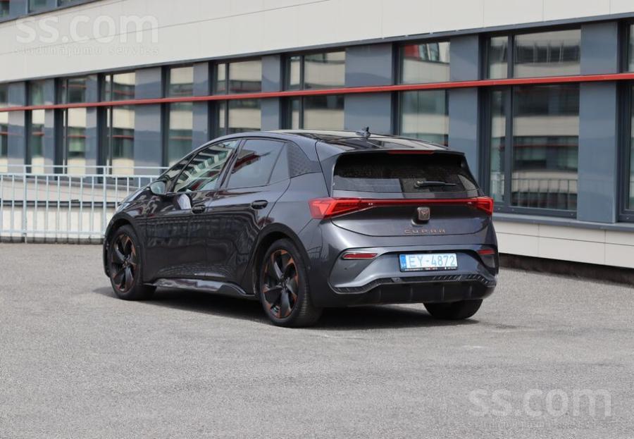 Melns Cupra Born 2023 Rīga, ar dzinēja tilpumu 0.00 L un nobraukumu 46 tūkst. km par 27280 €, foto 5 vietnē AUTOMOTO.COM.LV