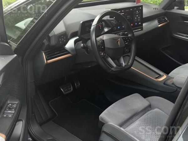 Black Cupra Born 2023 in Riga, with an engine capacity of 0.00 L and mileage of 46 thousand km for 27280 €, photo 9 on AUTOMOTO.COM.LV