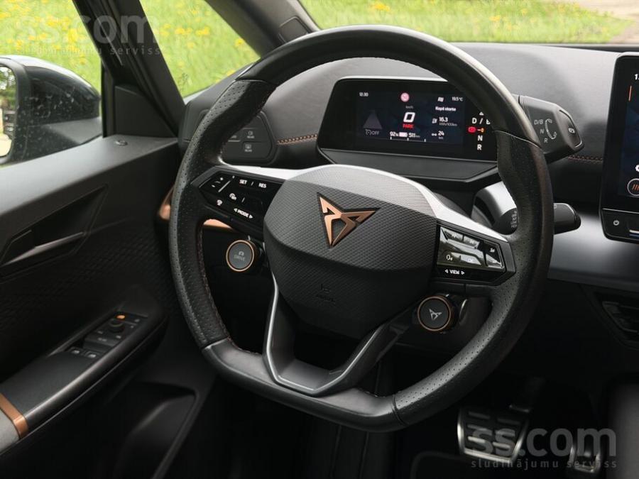 Melns Cupra Born 2023 Rīga, ar dzinēja tilpumu 0.00 L un nobraukumu 46 tūkst. km par 27280 €, foto 17 vietnē AUTOMOTO.COM.LV