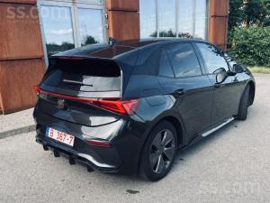 Melns Cupra Born 2023 Rīga, ar dzinēja tilpumu 0.00 L un nobraukumu 26 tūkst. km par 23950 €, foto 4 vietnē AUTOMOTO.COM.LV