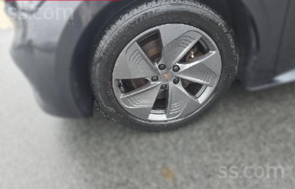 Black Cupra Born 2023 in Riga, with an engine capacity of 0.00 L and mileage of 92 thousand km for 23990 €, photo 10 on AUTOMOTO.COM.LV