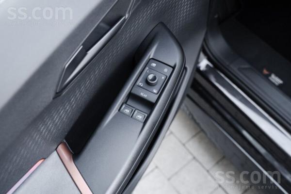 Черный Cupra Born 2023 в Рига, объемом двигателя 0.00 л и пробегом 99 тыс. км за 28650 €, фото 8 на AUTOMOTO.COM.LV