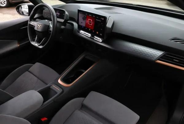 Melns Cupra Born 2024 Rīga, ar dzinēja tilpumu 0.00 L un nobraukumu 31 tūkst. km par 28990 €, foto 10 vietnē AUTOMOTO.COM.LV