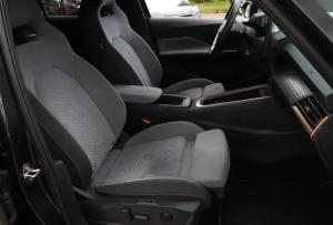 Black Cupra Born 2024 in Riga, with an engine capacity of 0.00 L and mileage of 31 thousand km for 28990 €, photo 11 on AUTOMOTO.COM.LV