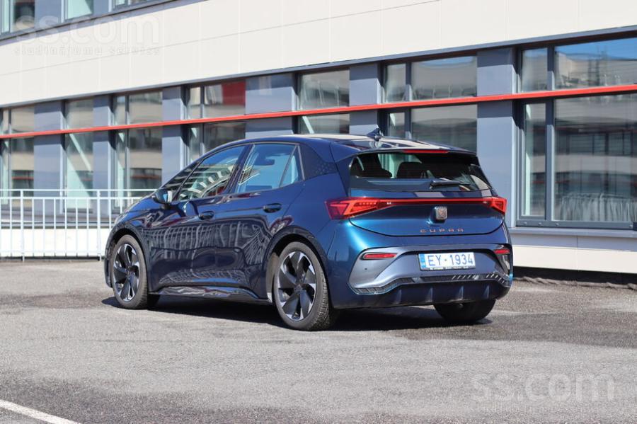 Zils Cupra Born 2022 Rīga, ar dzinēja tilpumu 0.00 L un nobraukumu 28 tūkst. km par 25600 €, foto 4 vietnē AUTOMOTO.COM.LV