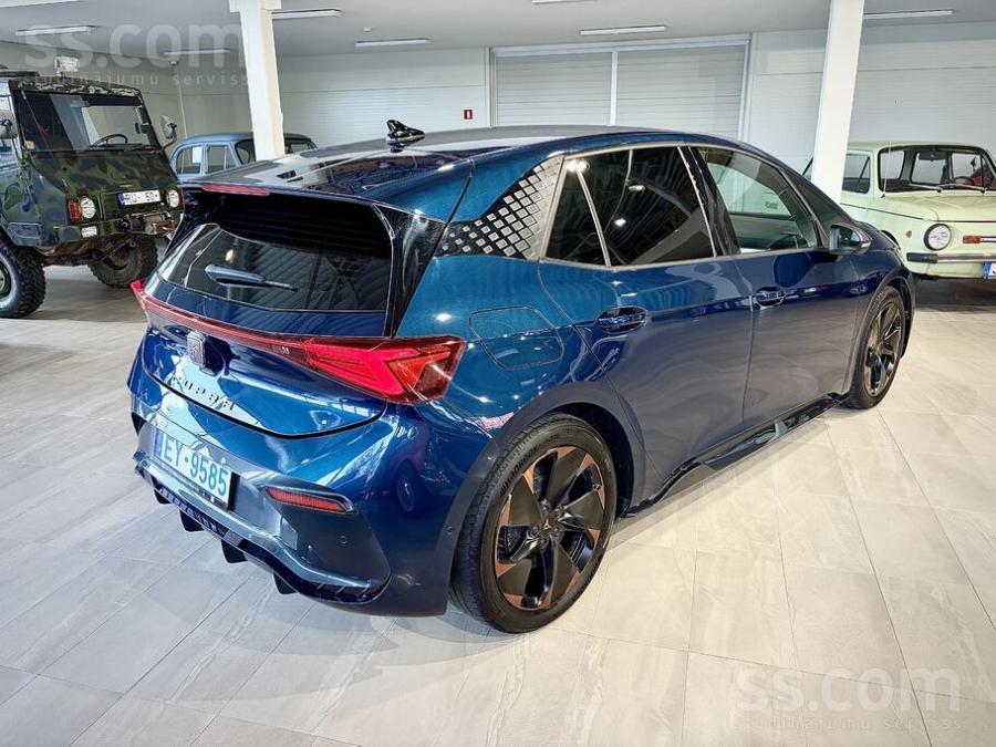 Синий Cupra Born 2022 в Добеле, объемом двигателя 0.00 л и пробегом 79 тыс. км за 23650 €, фото 4 на AUTOMOTO.COM.LV