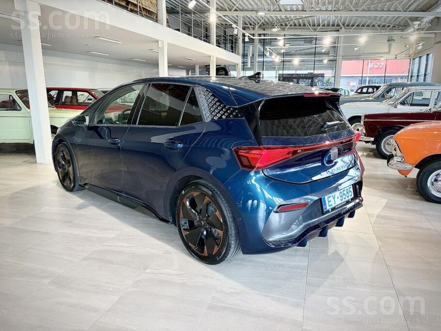 Синий Cupra Born 2022 в Добеле, объемом двигателя 0.00 л и пробегом 79 тыс. км за 23650 €, фото 6 на AUTOMOTO.COM.LV