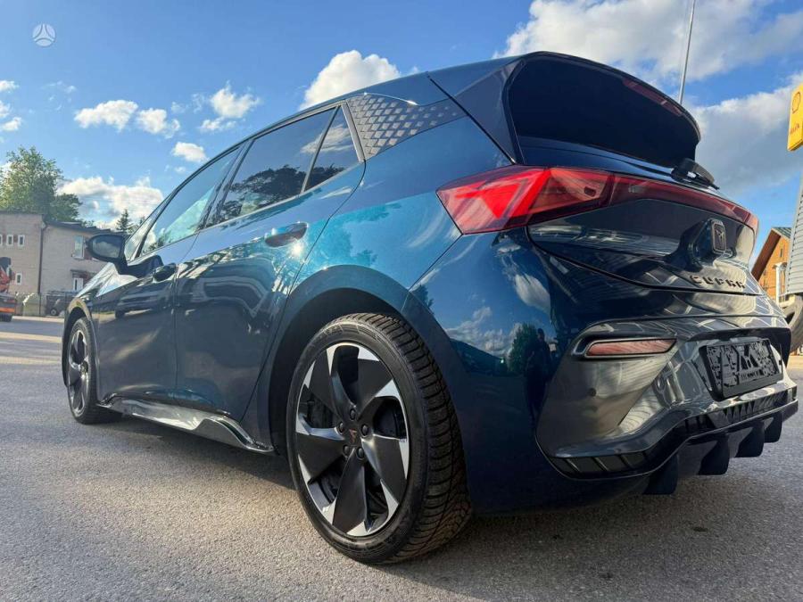 Zils Cupra Born 2024 Utena, ar dzinēja tilpumu 0.00 L un nobraukumu 33 tūkst. km par 22500 €, foto 15 vietnē AUTOMOTO.COM.LV