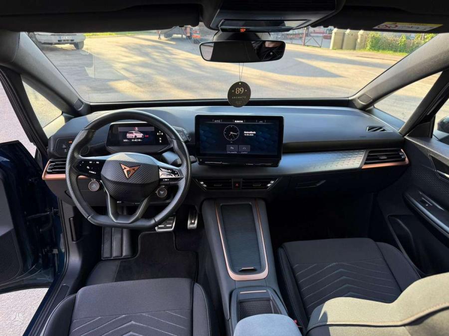 Zils Cupra Born 2024 Utena, ar dzinēja tilpumu 0.00 L un nobraukumu 33 tūkst. km par 22500 €, foto 17 vietnē AUTOMOTO.COM.LV