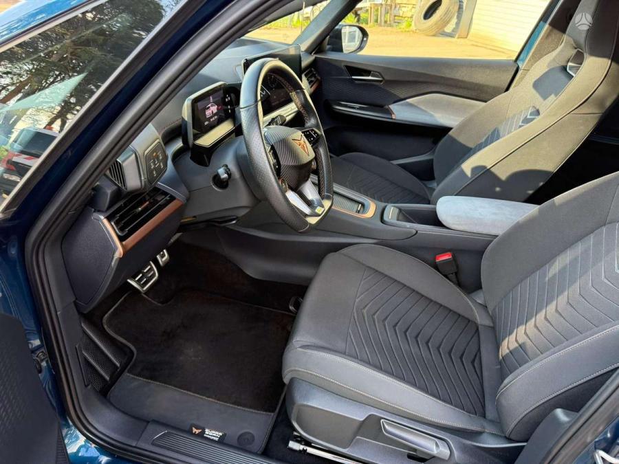 Zils Cupra Born 2024 Utena, ar dzinēja tilpumu 0.00 L un nobraukumu 33 tūkst. km par 22500 €, foto 19 vietnē AUTOMOTO.COM.LV