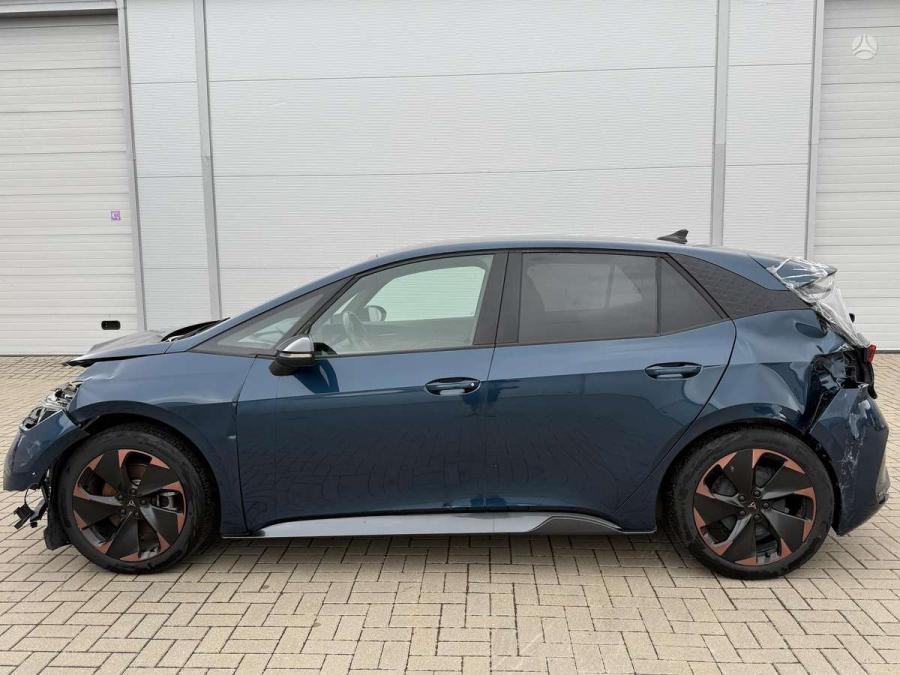 Зеленый Cupra Born 2022 в Каунас, объемом двигателя 0.00 л и пробегом 39 тыс. км за 8700 €, фото 8 на AUTOMOTO.COM.LV