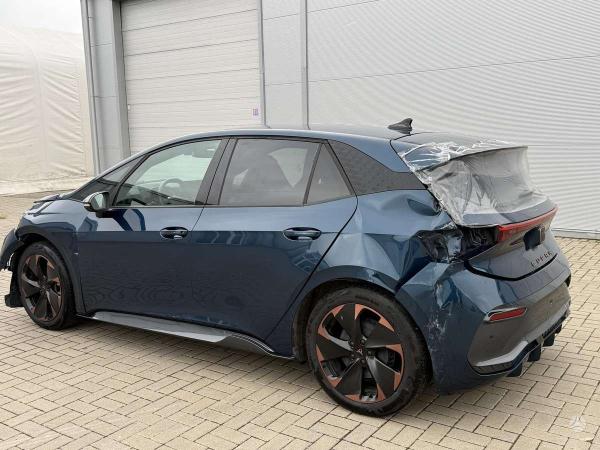 Зеленый Cupra Born 2022 в Каунас, объемом двигателя 0.00 л и пробегом 39 тыс. км за 8700 €, фото 9 на AUTOMOTO.COM.LV