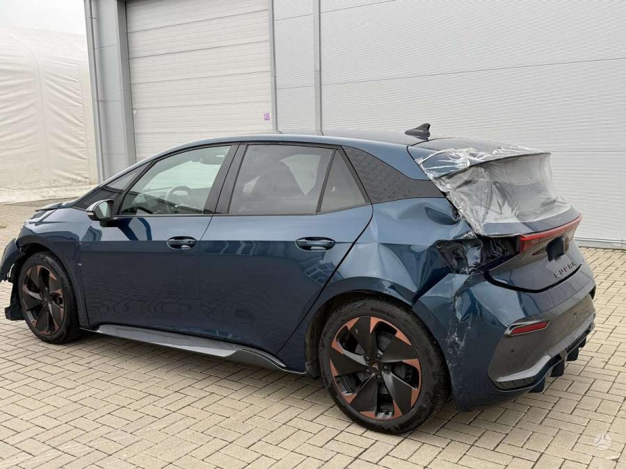 Зеленый Cupra Born 2022 в Каунас, объемом двигателя 0.00 л и пробегом 39 тыс. км за 8700 €, фото 9 на AUTOMOTO.COM.LV