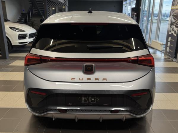 Grey Cupra Born 2022 in Riga, with an engine capacity of 0.00 L and mileage of 101 thousand km for 19990 €, photo 4 on AUTOMOTO.COM.LV