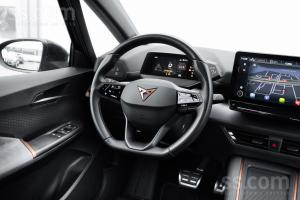 Серый Cupra Born 2022 в Рига, объемом двигателя 0.00 л и пробегом 42 тыс. км за 24480 €, фото 16 на AUTOMOTO.COM.LV