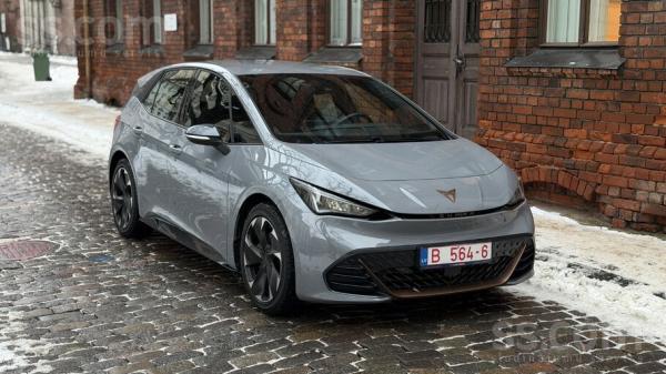 Серый Cupra Born 2022 в Рига, объемом двигателя 0.00 л и пробегом 60 тыс. км за 24450 €, фото 6 на AUTOMOTO.COM.LV