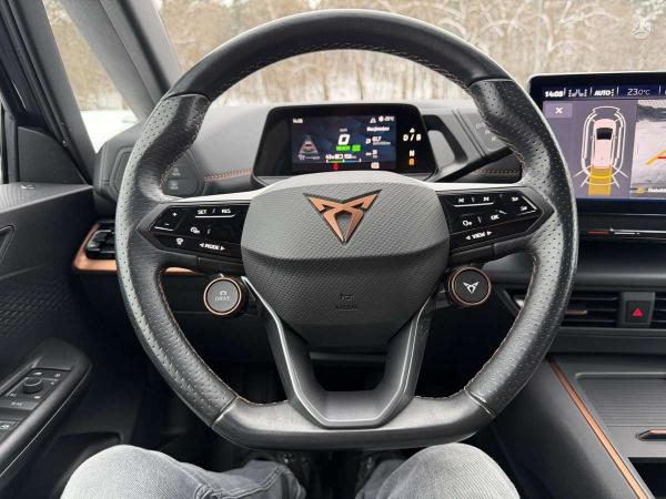 Pelēks Cupra Born 2022 Viļņa, ar dzinēja tilpumu 0.00 L un nobraukumu 113 tūkst. km par 22000 €, foto 4 vietnē AUTOMOTO.COM.LV