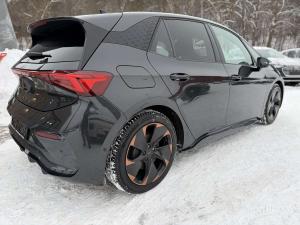 Pelēks Cupra Born 2022 Viļņa, ar dzinēja tilpumu 0.00 L un nobraukumu 113 tūkst. km par 22000 €, foto 7 vietnē AUTOMOTO.COM.LV