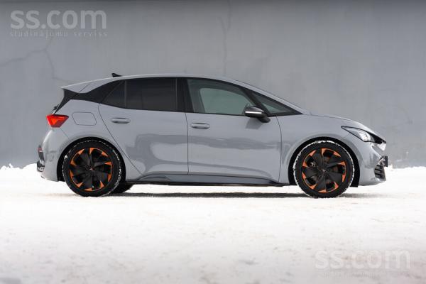 Pelēks Cupra Born 2022 Jelgava, ar dzinēja tilpumu 0.00 L un nobraukumu 220 tūkst. km par 17000 €, foto 4 vietnē AUTOMOTO.COM.LV