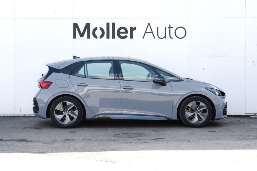 Grey Cupra Born 2022 in Riga, with an engine capacity of 0.00 L and mileage of 67 thousand km for 23850 €, photo 6 on AUTOMOTO.COM.LV