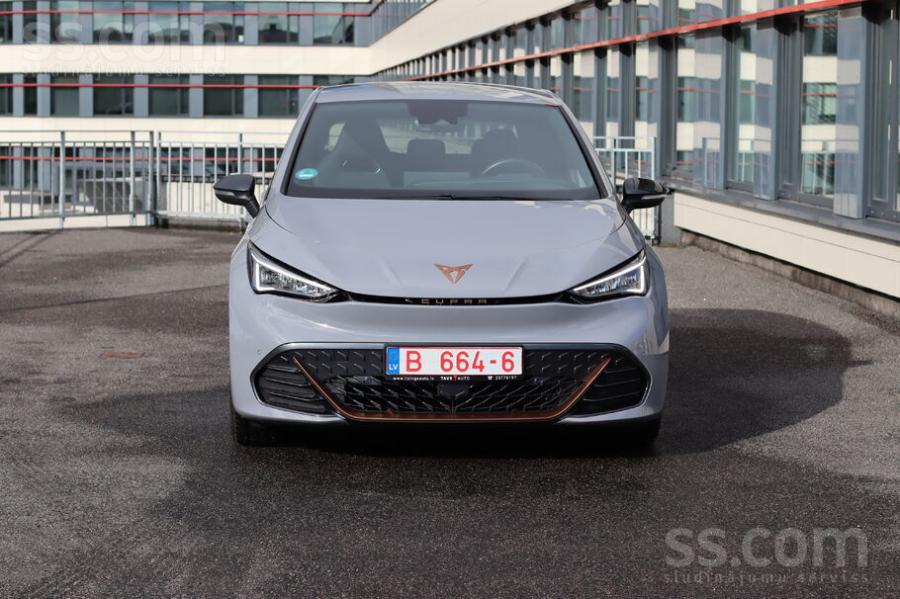 Grey Cupra Born 2022 in Riga, with an engine capacity of 0.00 L and mileage of 27 thousand km for 24980 €, photo 3 on AUTOMOTO.COM.LV