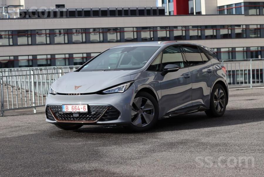 Grey Cupra Born 2022 in Riga, with an engine capacity of 0.00 L and mileage of 27 thousand km for 24980 €, photo 4 on AUTOMOTO.COM.LV