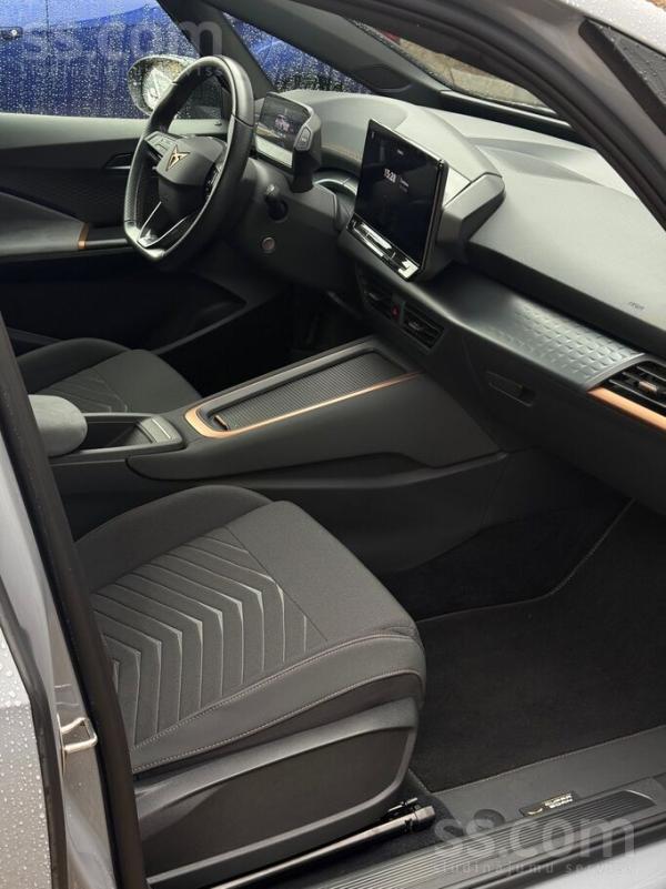 Grey Cupra Born 2022 in Riga, with an engine capacity of 0.00 L and mileage of 27 thousand km for 24980 €, photo 8 on AUTOMOTO.COM.LV