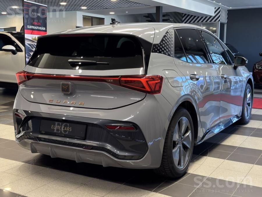 Grey Cupra Born 2022 in Riga, with an engine capacity of 0.00 L and mileage of 91 thousand km for 21990 €, photo 5 on AUTOMOTO.COM.LV