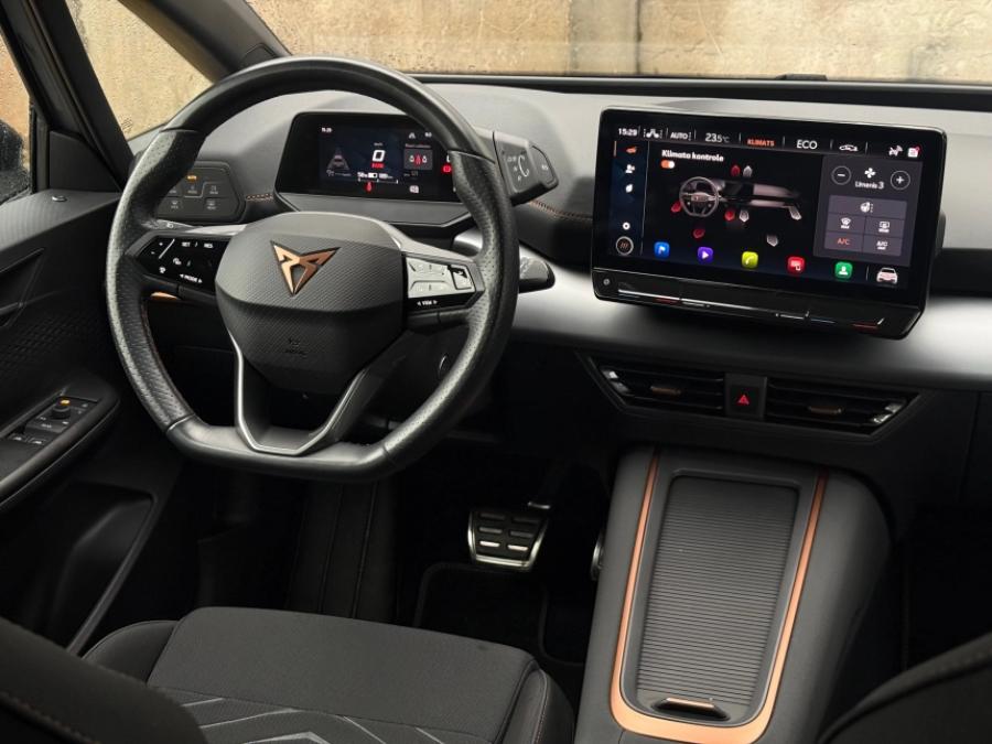 Grey Cupra Born 2022 in Riga, with an engine capacity of 0.00 L and mileage of 27 thousand km for 26980 €, photo 4 on AUTOMOTO.COM.LV