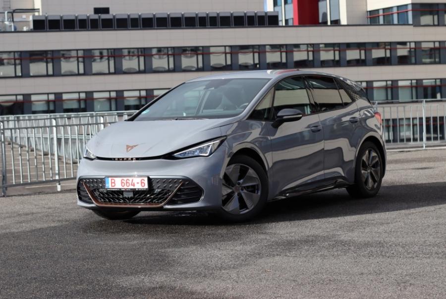 Grey Cupra Born 2022 in Riga, with an engine capacity of 0.00 L and mileage of 27 thousand km for 26980 €, photo 18 on AUTOMOTO.COM.LV