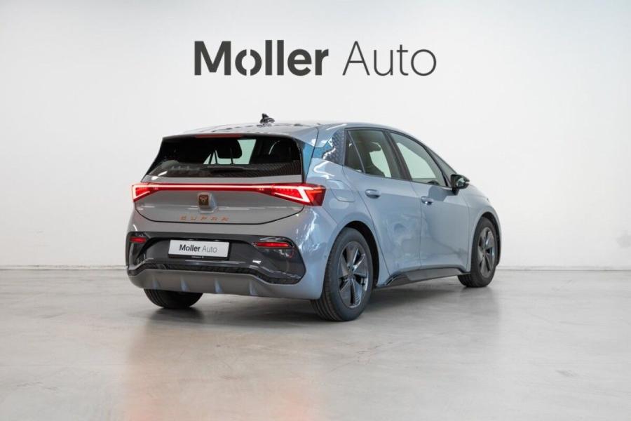 Серый Cupra Born 2022 в Вильнюс, объемом двигателя 0.00 л и пробегом 60 тыс. км за 23900 €, фото 8 на AUTOMOTO.COM.LV