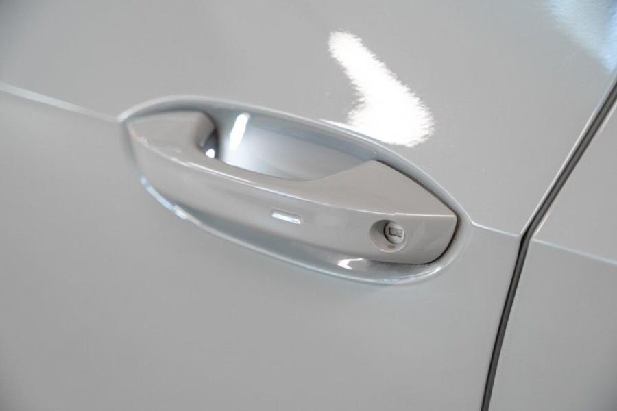 Серый Cupra Born 2022 в Вильнюс, объемом двигателя 0.00 л и пробегом 60 тыс. км за 23900 €, фото 26 на AUTOMOTO.COM.LV