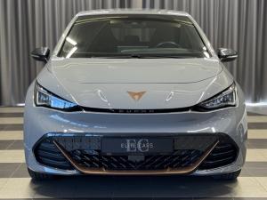 Серый Cupra Born 2022 в Рига, объемом двигателя 0.00 л и пробегом 91 тыс. км за 21990 €, фото  на AUTOMOTO.COM.LV