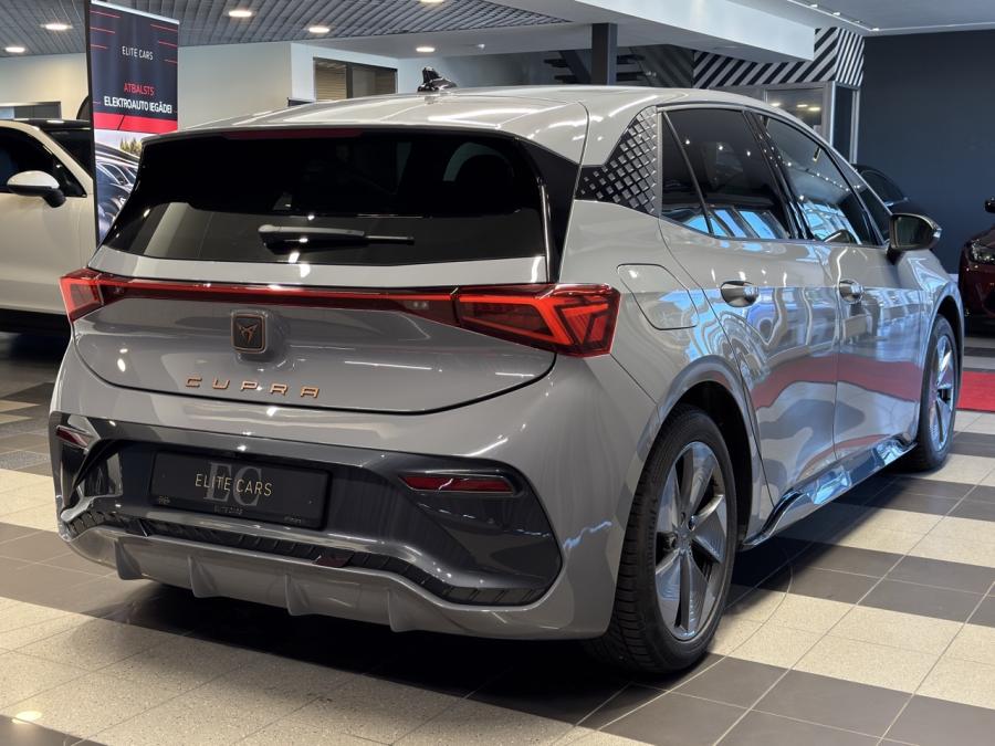 Серый Cupra Born 2022 в Рига, объемом двигателя 0.00 л и пробегом 91 тыс. км за 21990 €, фото 4 на AUTOMOTO.COM.LV