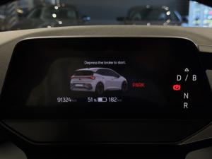 Серый Cupra Born 2022 в Рига, объемом двигателя 0.00 л и пробегом 91 тыс. км за 21990 €, фото 14 на AUTOMOTO.COM.LV