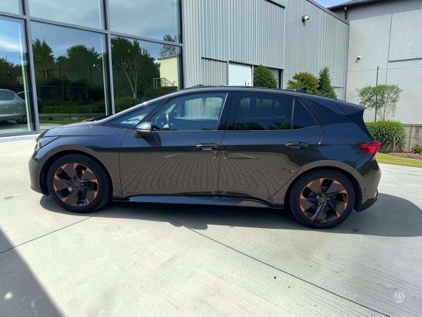 Grey Cupra Born 2022 in Vilnius, with an engine capacity of 0.00 L and mileage of 61 thousand km for 23400 €, photo 8 on AUTOMOTO.COM.LV