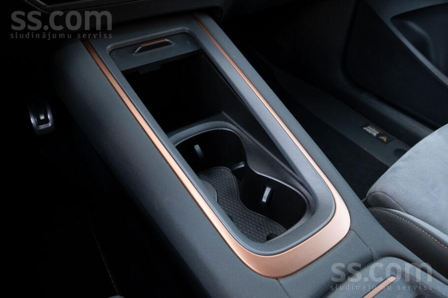 Pelēks Cupra Born 2022 Rīga, ar dzinēja tilpumu 0.00 L un nobraukumu 75 tūkst. km par 26950 €, foto 18 vietnē AUTOMOTO.COM.LV