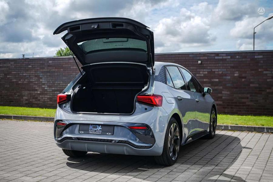Серый Cupra Born 2022 в Мариямполе, объемом двигателя 0.00 л и пробегом 44 тыс. км за 22950 €, фото 15 на AUTOMOTO.COM.LV