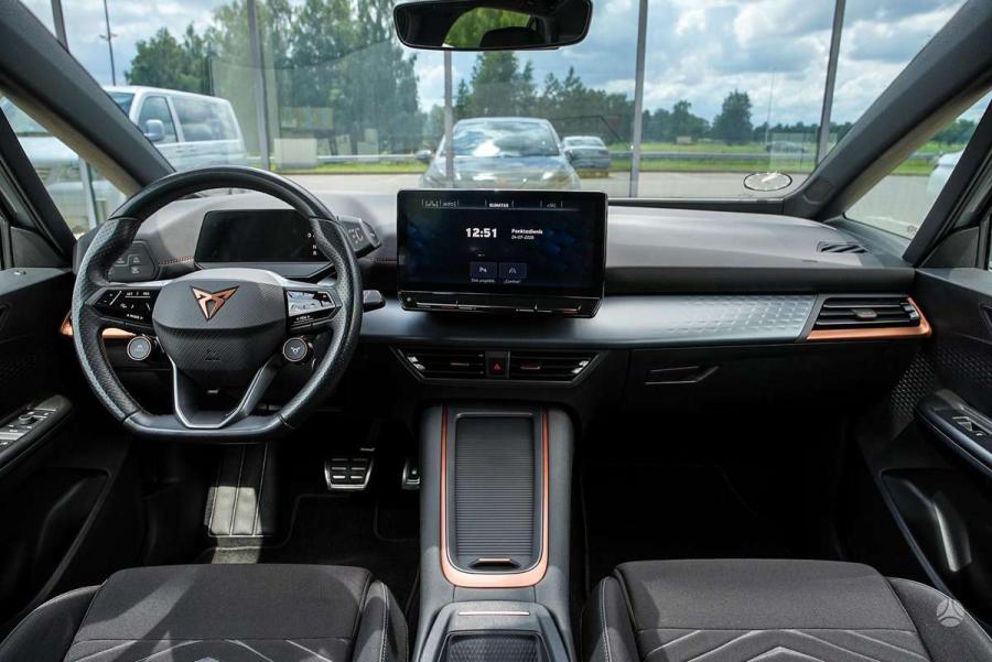 Серый Cupra Born 2022 в Мариямполе, объемом двигателя 0.00 л и пробегом 44 тыс. км за 22950 €, фото 17 на AUTOMOTO.COM.LV