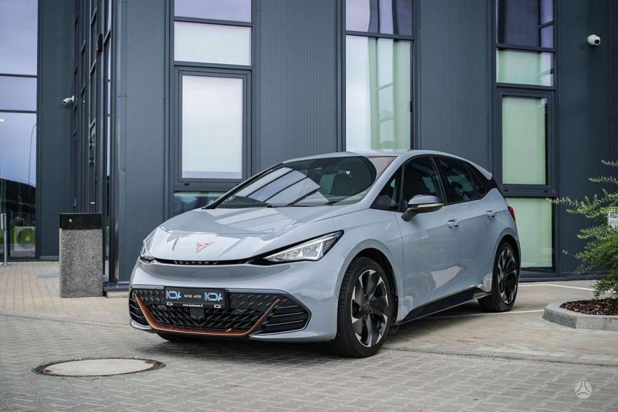 Grey Cupra Born 2022 in Kaunas, with an engine capacity of 0.00 L and mileage of 44 thousand km for 22950 €, photo 3 on AUTOMOTO.COM.LV