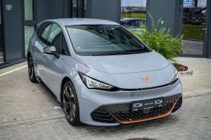 Grey Cupra Born 2022 in Kaunas, with an engine capacity of 0.00 L and mileage of 44 thousand km for 22950 €, photo 4 on AUTOMOTO.COM.LV