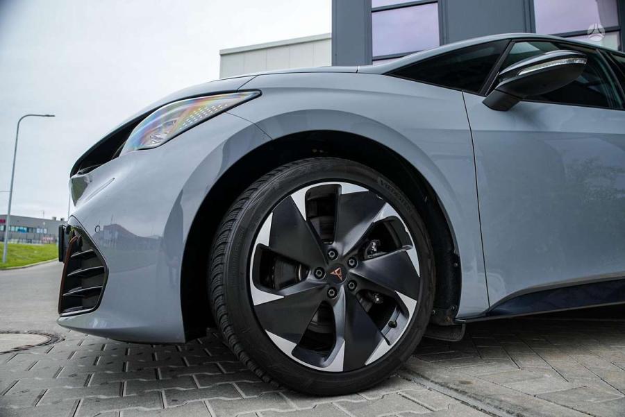 Grey Cupra Born 2022 in Kaunas, with an engine capacity of 0.00 L and mileage of 44 thousand km for 22950 €, photo 7 on AUTOMOTO.COM.LV