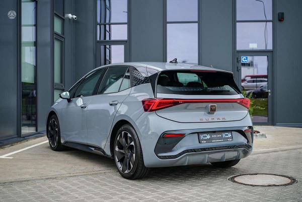 Серый Cupra Born 2022 в Каунас, объемом двигателя 0.00 л и пробегом 44 тыс. км за 22950 €, фото 9 на AUTOMOTO.COM.LV