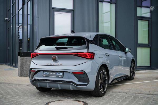 Серый Cupra Born 2022 в Каунас, объемом двигателя 0.00 л и пробегом 44 тыс. км за 22950 €, фото 10 на AUTOMOTO.COM.LV
