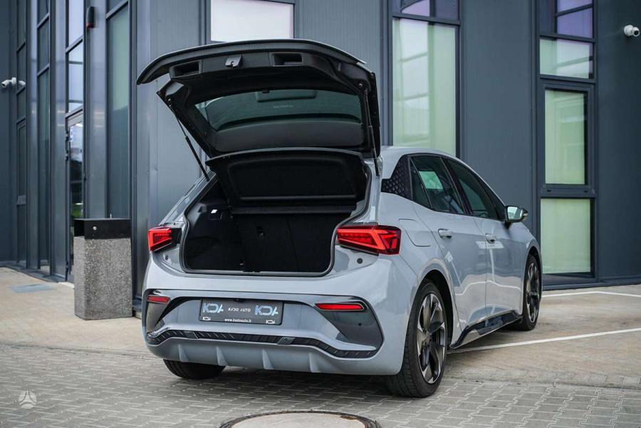 Grey Cupra Born 2022 in Kaunas, with an engine capacity of 0.00 L and mileage of 44 thousand km for 22950 €, photo 15 on AUTOMOTO.COM.LV