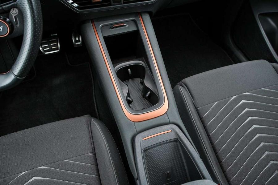 Grey Cupra Born 2022 in Kaunas, with an engine capacity of 0.00 L and mileage of 44 thousand km for 22950 €, photo 25 on AUTOMOTO.COM.LV