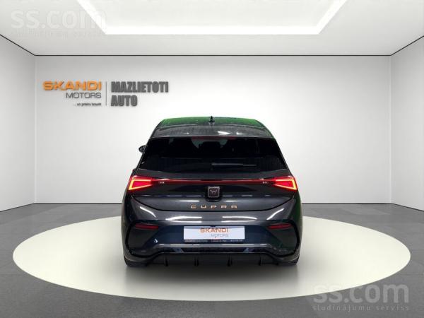 Серый Cupra Born 2022 в Рига, объемом двигателя 0.00 л и пробегом 52 тыс. км за 27490 €, фото 6 на AUTOMOTO.COM.LV