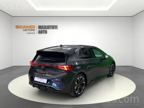Серый Cupra Born 2022 в Рига, объемом двигателя 0.00 л и пробегом 52 тыс. км за 27490 €, фото 7 на AUTOMOTO.COM.LV